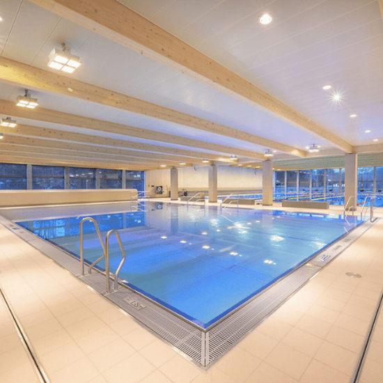 Schlossbadi. Gutschein Jahr Jugend Bad